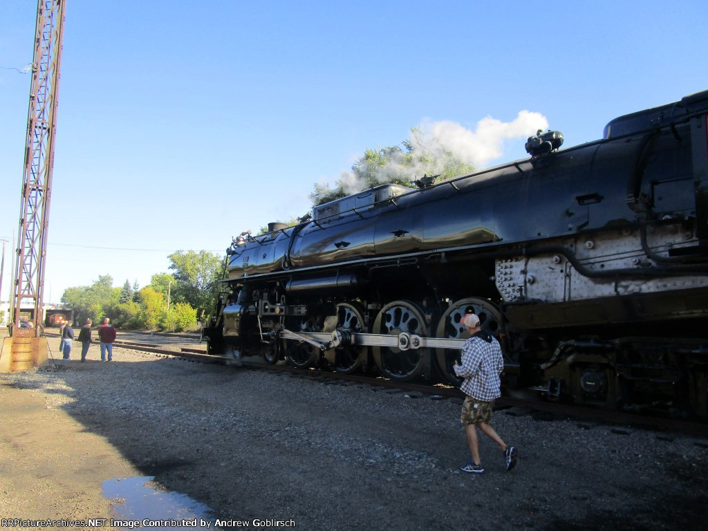 MILW 261 & BNSF 6760